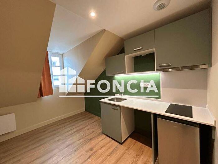 Appartement à louer - Thermal-Vieux-Vican, Vichy - 1 pièce