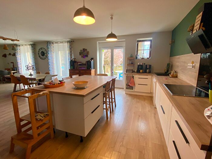 Maison à vendre - Bout-du-Pont-de-Larn - 6 pièces - 4 chambres