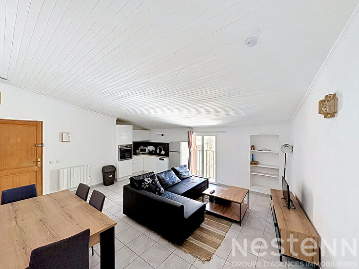 Saint-Maximin-la-Sainte-Baume, Centre-ville : Appartement 2 pièces à louer