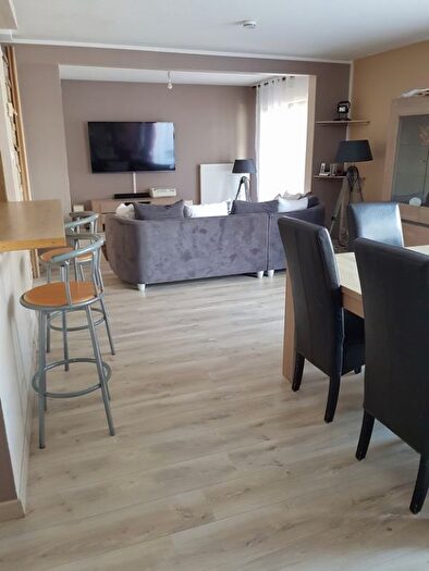 Caen, Folie Couvrechef : Appartement 5 pièces à louer