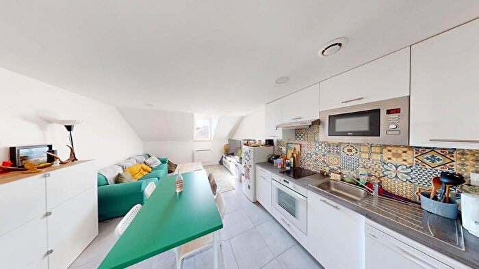 Appartement à louer - Belfort Nord - 2 pièces - 1 chambre