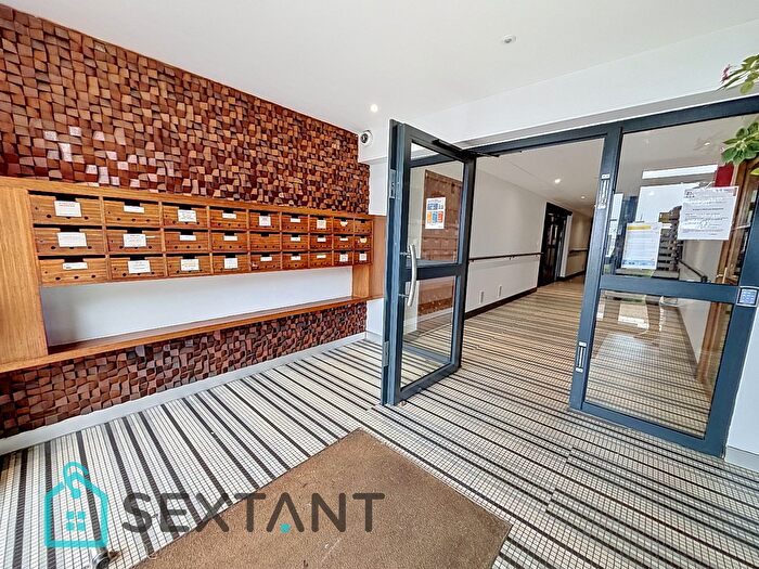 Appartement 3 pièces à vendre - Saint-Étienne-du-Rouvray, Langevin, Barbusse, Ruelle Danseuse