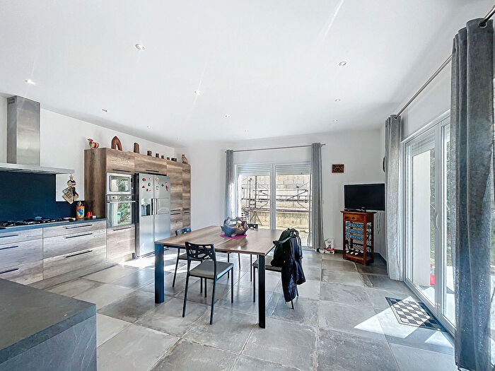 Maison à vendre - Afa - 4 pièces - 3 chambres