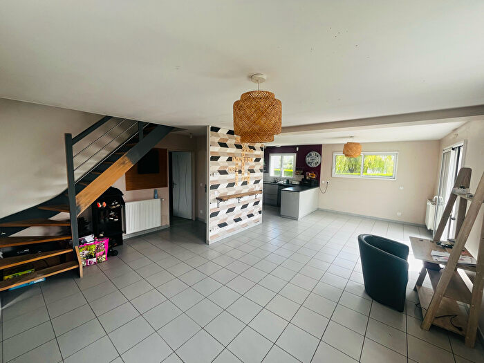 Maison 6 pièces à vendre à Marigny