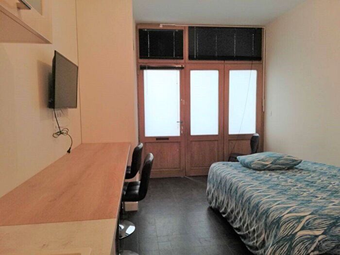 Trois Quartiers-Centre Ville, Poitiers : Appartement 1 pièce à louer
