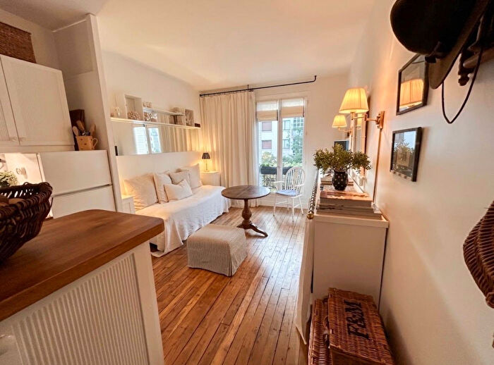 Appartement 2 pièces à vendre à Paris 16ème, Porte de Saint-Cloud, Auteuil-Sud