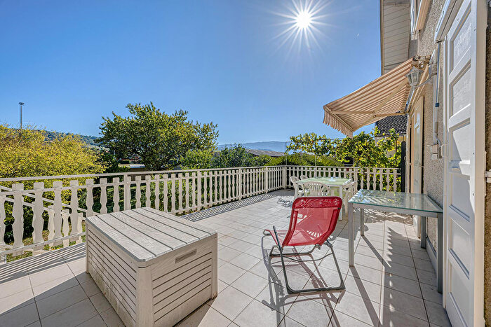 Maison 6 pièces à Rumilly, Rives du Chéran, Sud, à vendre