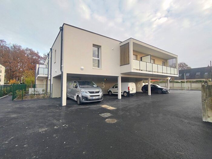 Appartement à louer - Centre, Saran - 2 pièces - 1 chambre