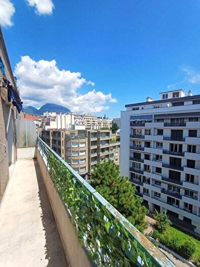 Appartement à louer - Allies-Clos dOr, Grenoble - 1 pièce