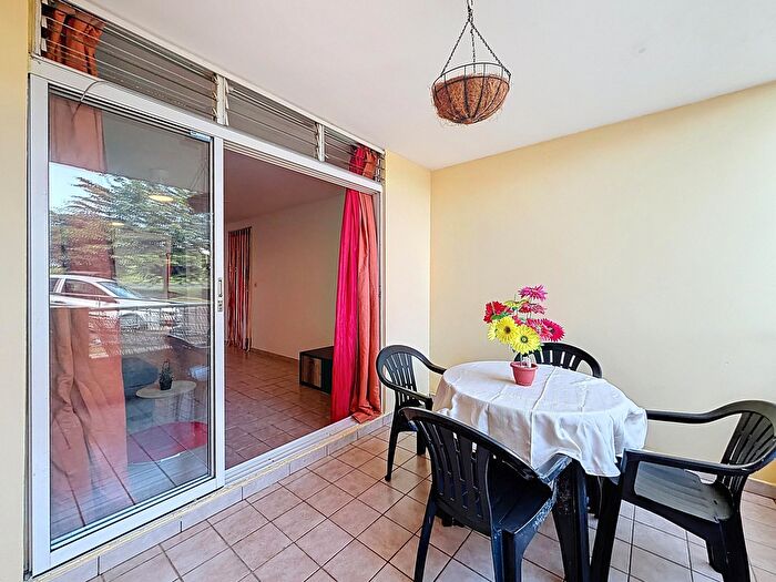 Appartement à louer - Sainte-Rose - 3 pièces - 2 chambres