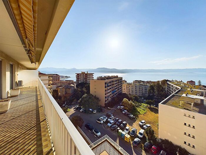 Ajaccio, Casone, Trottel : Appartement 5 pièces à vendre