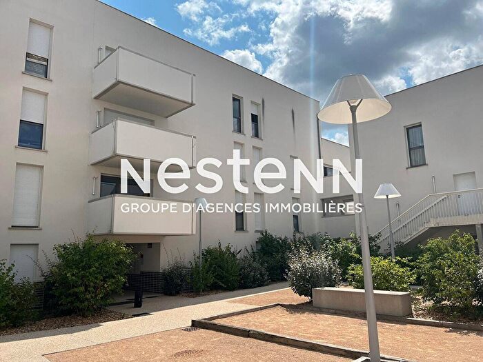 Appartement à louer - Mi Plaine-Manissieux-Village, Saint-Priest - 2 pièces - 1 chambre