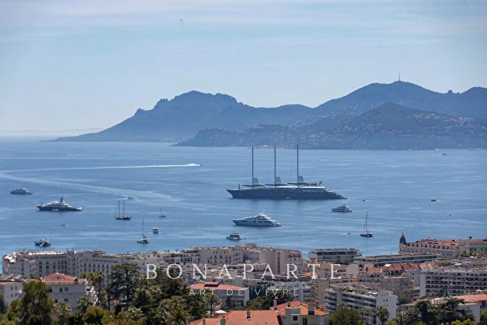 Maison 7 pièces à vendre - Cannes, Californie Pezou