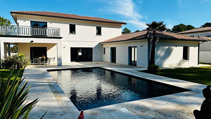 Maison à vendre - Coimères - 7 pièces - 5 chambres