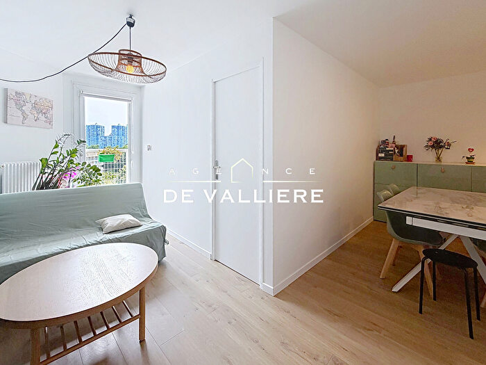 Nanterre, Parc Nord : Appartement 4 pièces à louer