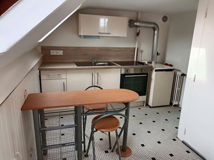 Appartement à louer - Nord, Mamers - 2 pièces - 1 chambre