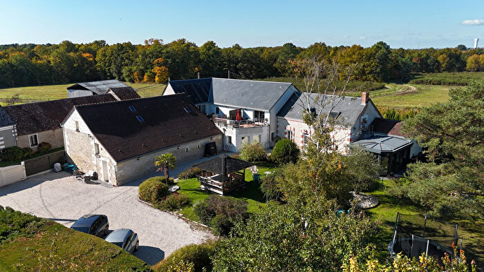 Maison à vendre - Saint-Georges-sur-Cher - 11 pièces - 9 chambres