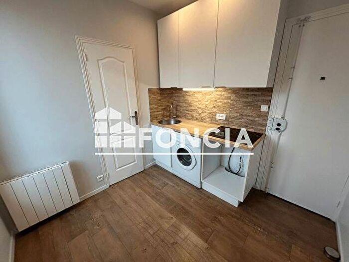 Appartement à louer - Bernard de Palissy, Villeneuve-Saint-Georges - 1 pièce