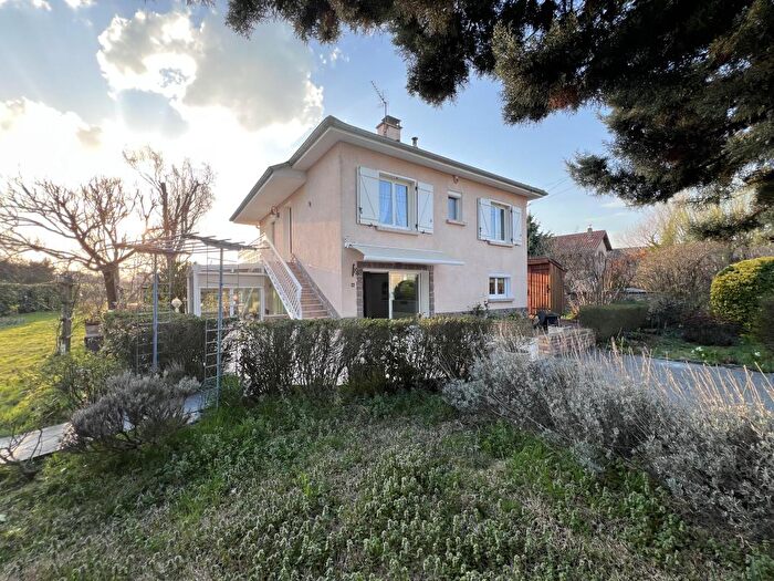 Maison à vendre - Riorges - 10 pièces - 3 chambres