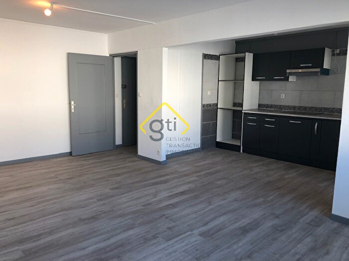 Appartement 2 pièces à Saint-Denis, Le Butor, Champ-Fleuri, Sainte-Clotilde, à louer