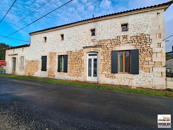 Maison à vendre - Saint-Sigismond-de-Clermont - 8 pièces - 6 chambres