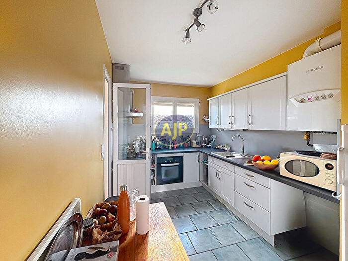 Maison à vendre - Rochefort, La Forêt Guérinau, Bois Bernard, Chargrinerie - 5 pièces - 4 chambres