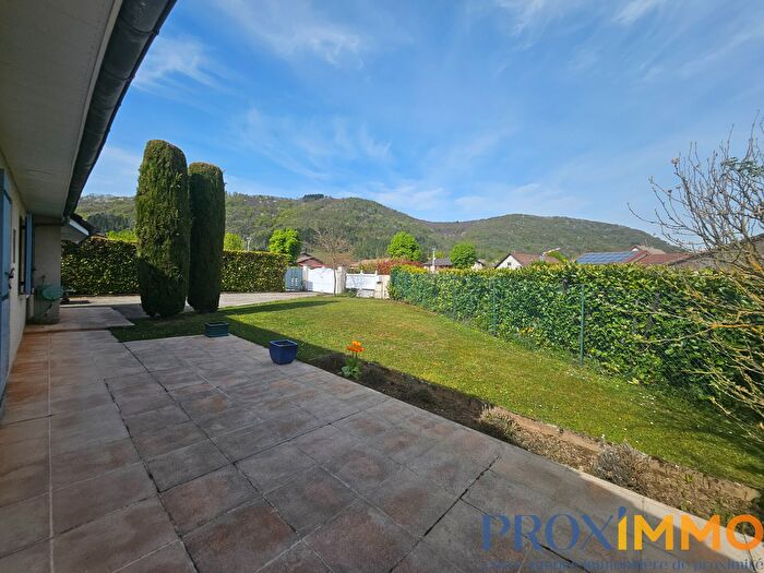 Maison à vendre - Apprieu - 6 pièces - 4 chambres