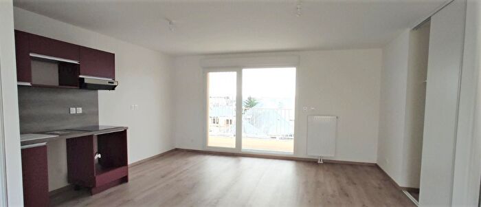 Appartement à louer - Saint-Jean-de-Braye, Centre-ville - 3 pièces - 2 chambres