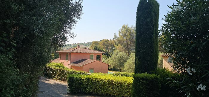 Maison 5 pièces à vendre à Falicon