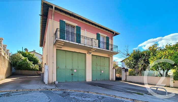 Maison à vendre - Cagnes-sur-Mer, Les Bréguières - 5 pièces - 4 chambres