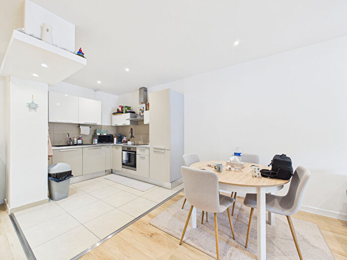Appartement à vendre - Algrange - 3 pièces - 2 chambres