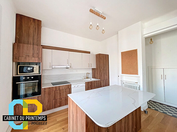 Maisons à vendre et appartements à louer - 1