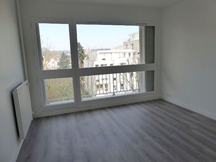 Appartement à louer - Viroflay, Rive Droite, Gare - 1 pièce