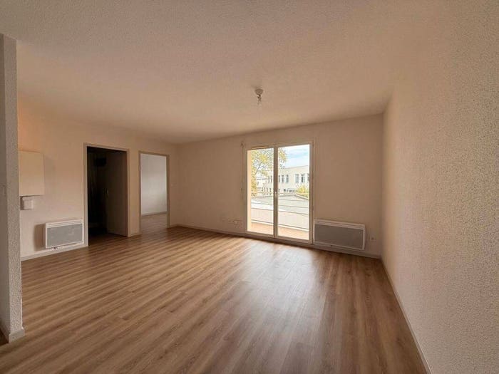 Argenté-Nonères, Mont-de-Marsan : Appartement 2 pièces à louer