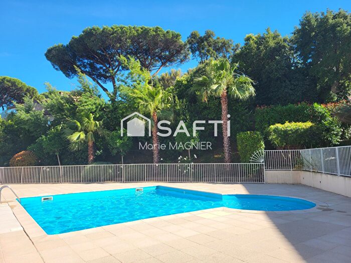 Appartement 2 pièces à vendre à Cavalaire-sur-Mer, Pierrugues, Mannes, Canissons