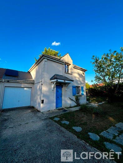 Maison 4 pièces à louer à Villejust