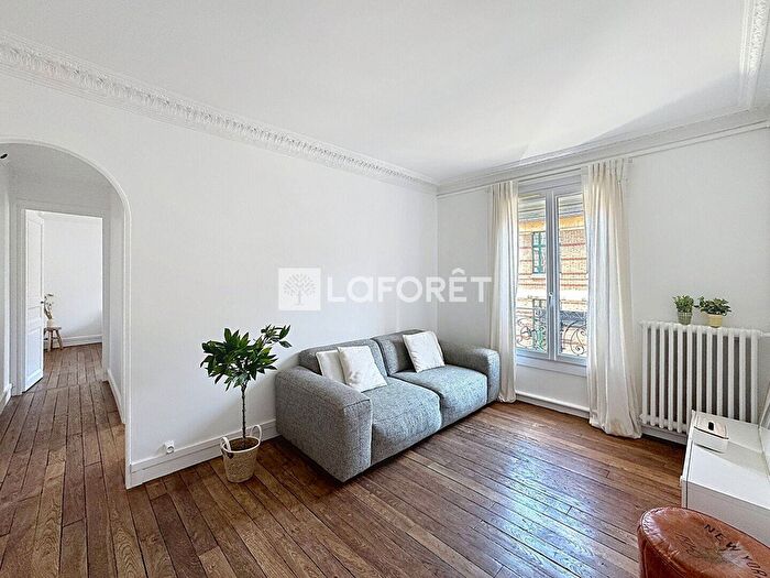 Appartement à louer - Muette Sud, Paris ème arrondissement - 3 pièces - 2 chambres