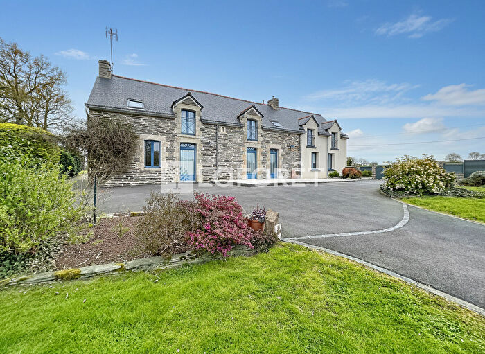 Maison à vendre - Saint-Just - 9 pièces - 5 chambres