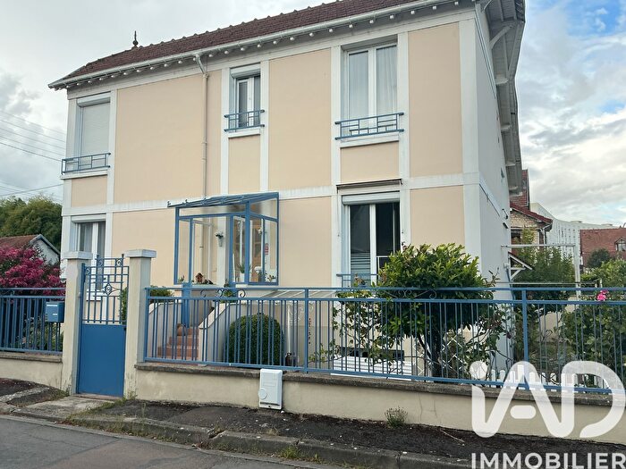 Maison à vendre - Troyes, Charmilles - 5 pièces - 4 chambres