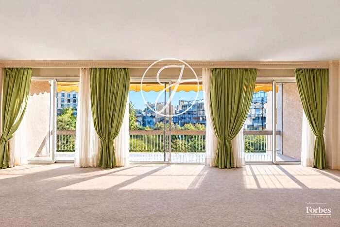 Paris 16ème, Dauphine : Appartement 6 pièces à vendre
