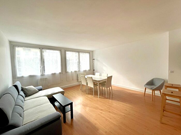 Appartement à louer - Paris e , Violet, Commerce - 2 pièces - 1 chambre