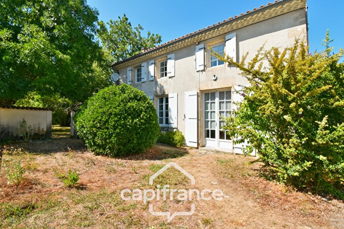 Maison 4 pièces à Paillé, à vendre