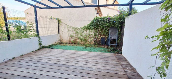Village-Cagueloup-Gueissard, Saint-Cyr-sur-Mer : Appartement 4 pièces à louer