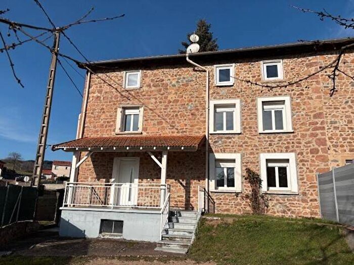 Maison à louer - Thizy-les-Bourgs - 5 pièces - 3 chambres