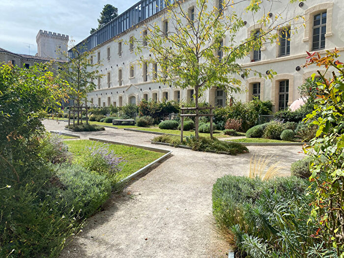 Avignon, Palais des Papes, Zone Piétonne - Appartement 3 pièces à louer
