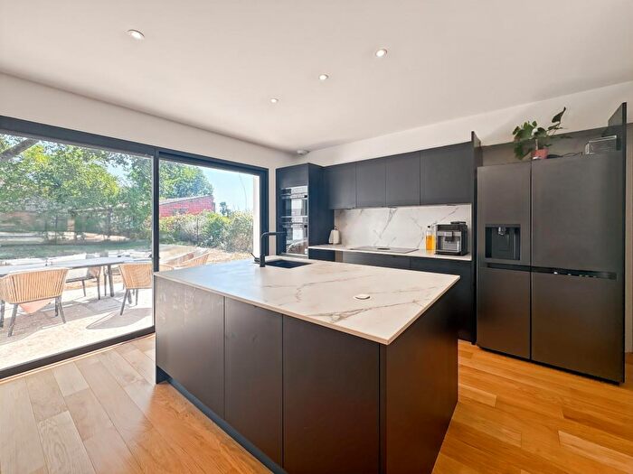 Maison à vendre - Sainte-Foy-dAigrefeuille - 5 pièces - 4 chambres