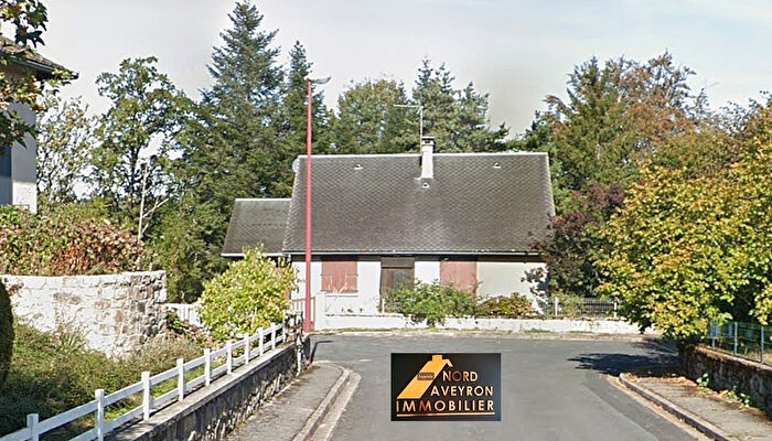 Maison à vendre - Sainte-Geneviève-sur-Argence - 4 pièces - 3 chambres