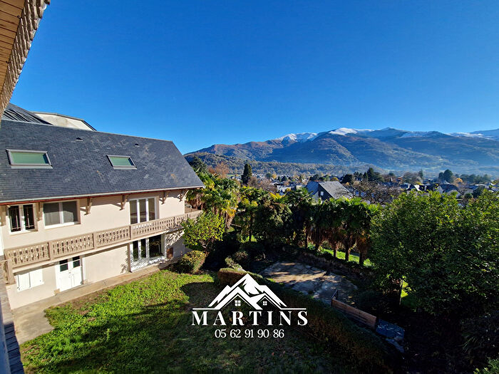 Maison à vendre - Argelès-Gazost - 18 pièces - 7 chambres