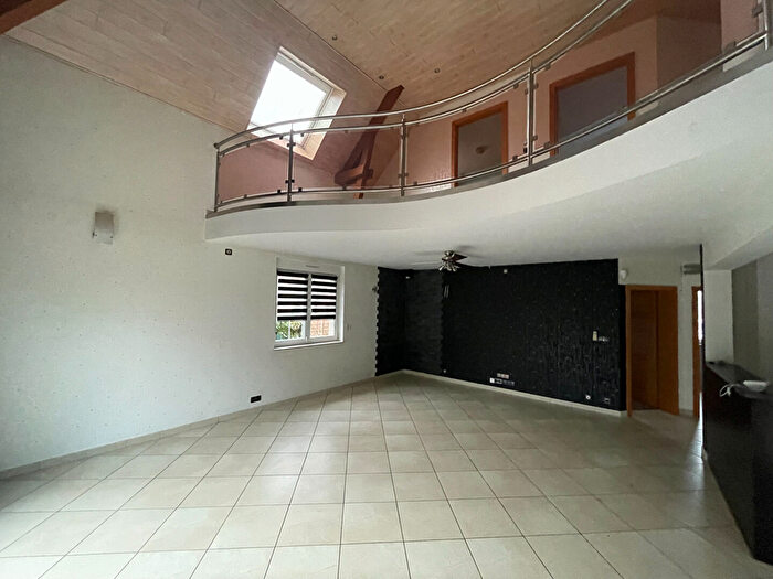 Maison à louer - Lixing-lès-Rouhling - 6 pièces - 4 chambres