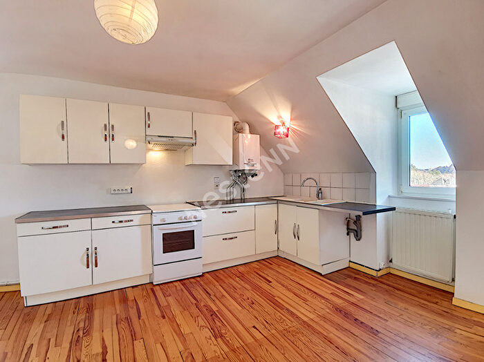 Appartement à louer - Épinal, Champ du Pin - 2 pièces - 1 chambre